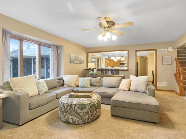 1421 Lakeview Drive