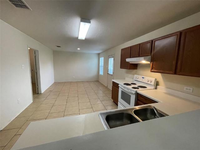 1421 Puerto Lago Drive