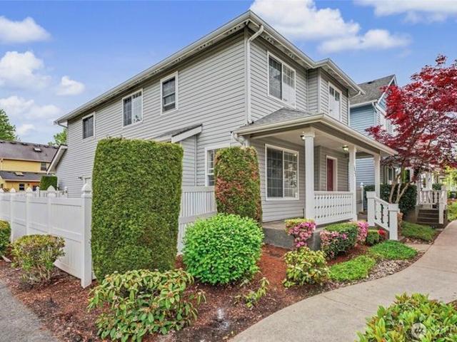 1421 Rooklidge St, Dupont, WA 98327