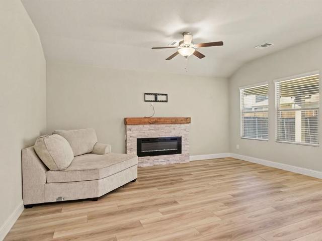 1421 Rolling Fox Drive