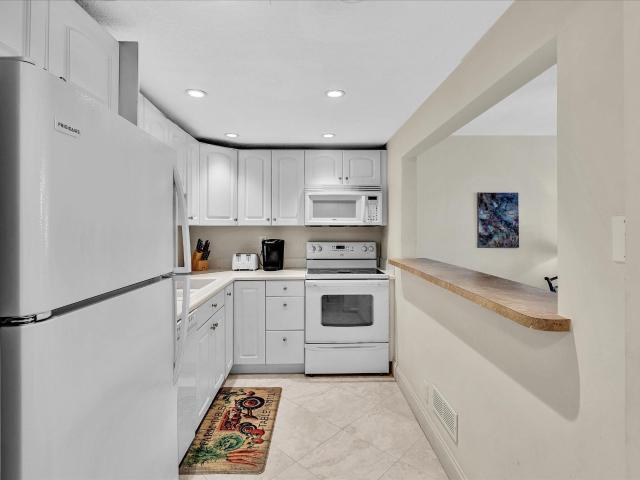 1421 S Ocean Blvd, Unit 219, Pompano Beach, FL 33062 | MLS #B26016