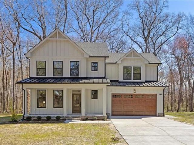 1421 Saint Brides Rd W, Chesapeake, VA 23322