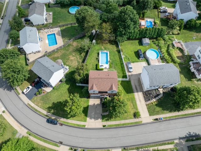 1421 Sandstone Dr