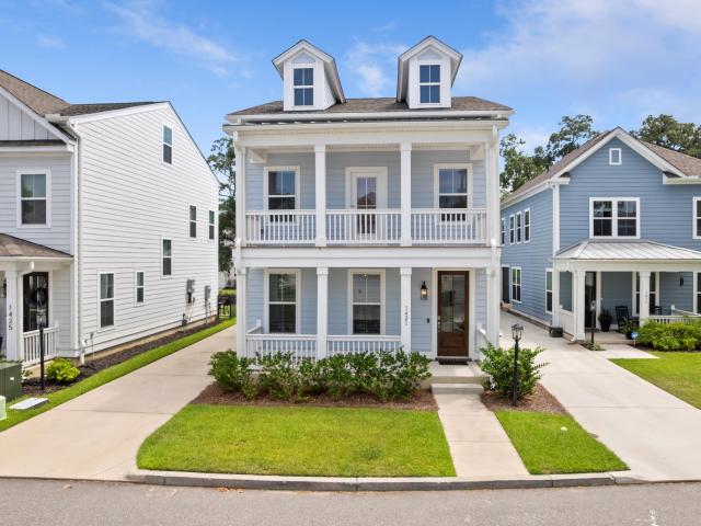 1421 Tangles Trail