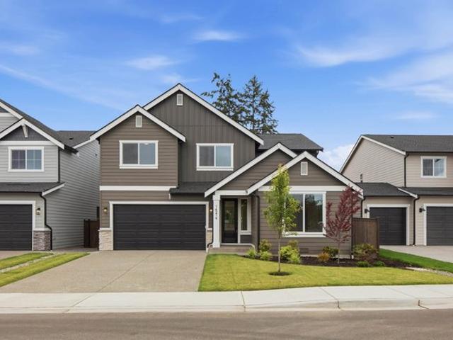 1421 th Avenue Ct E, Tacoma, WA 98445