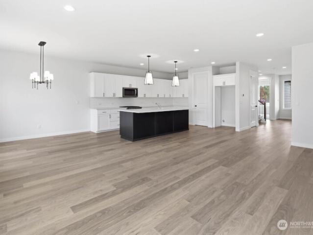 1421 th Avenue Ct E # 196