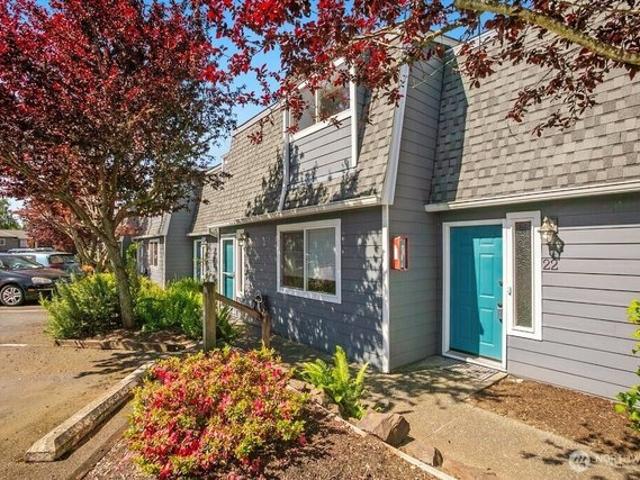 1421 W Casino Rd Unit A22, Everett, WA 98204
