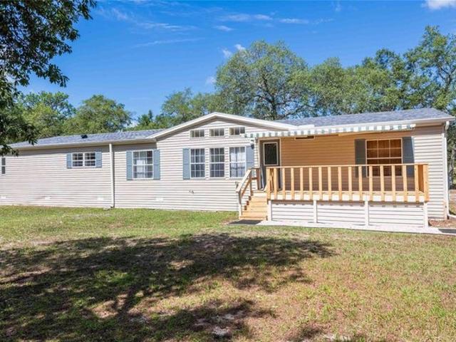 14221 Hurricane Dr, Weeki Wachee, FL 34614