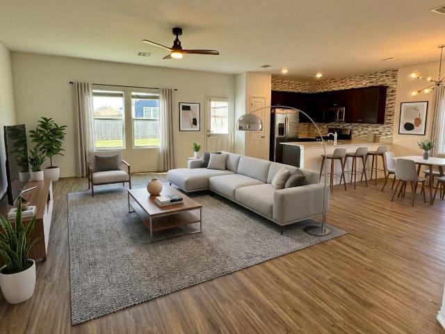 14221 Lyndora Ln