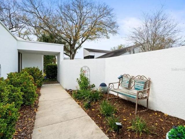 14222 Cypress Terrace #14222, Tampa, FL 33618