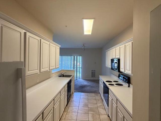 14224 Hampshire Hall Court # G 401