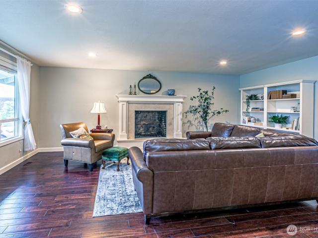 14229 SE 165th Place