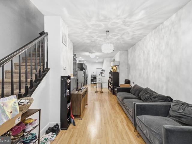 1422 N Eden Street