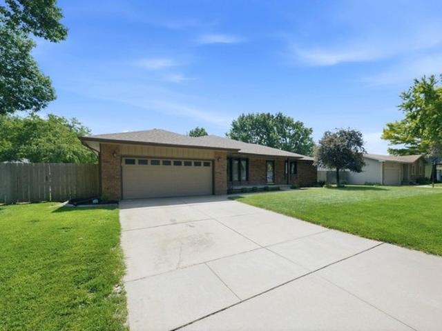 1422 N Rutgers St, Wichita, KS 67212