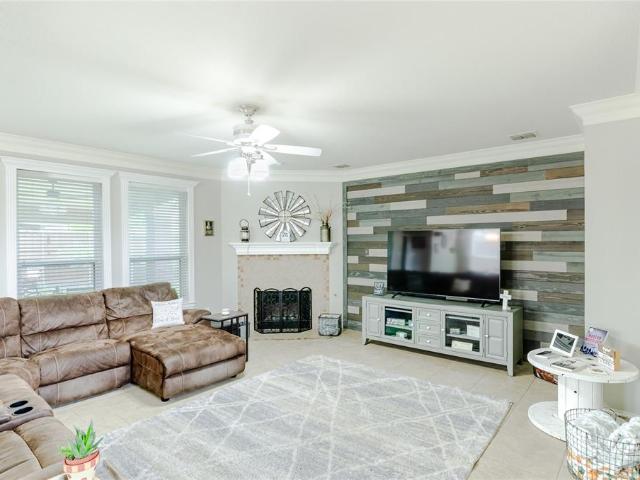 1422 Autumnmist Drive
