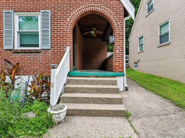 1422 Amsterdam Road