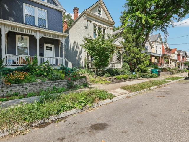 1422 Apjones Street