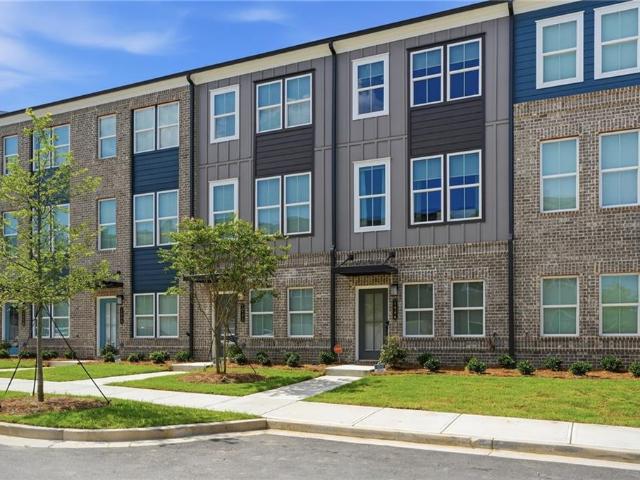 1422 Creekside Circle