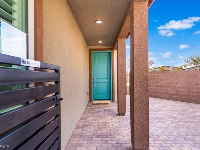 1422 Crimson Sunbird Ave, North Las Vegas, NV 89084 | MLS #2772