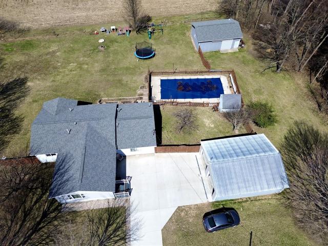 1422 E Chauvez Road