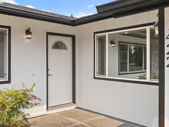 1422 sw hensley rd