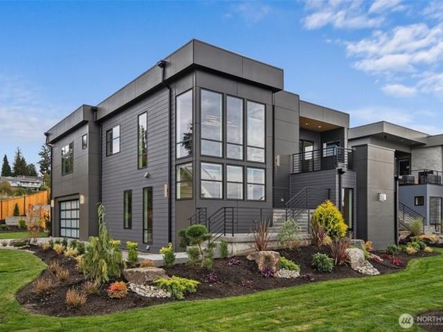 1422 Sequalish St, Steilacoom, WA 98388