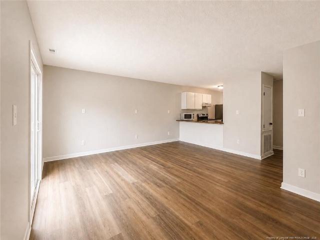 1422 Tangora Lane