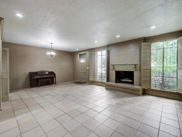 1422 Walnut Bend Ln, Unit 1/14, Houston, TX 77042 | MLS #78654