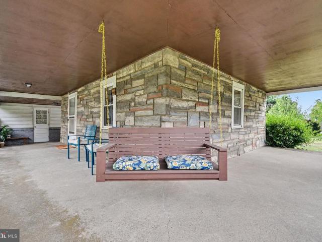 1422 Walnut Bottom Road