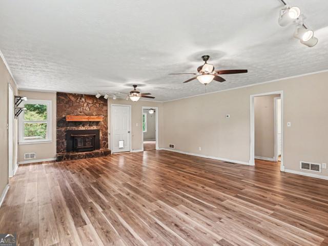 1422 Zebulon Road