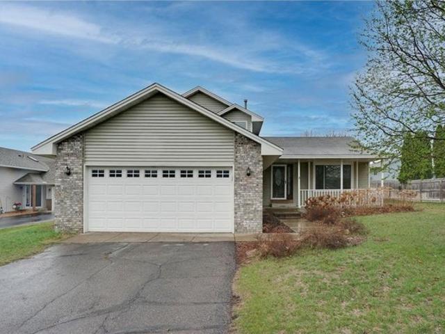 14230 Tungsten St NW, Anoka, MN 55303