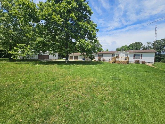 14230 E Windsong Rd, Mount Vernon, IL 62864