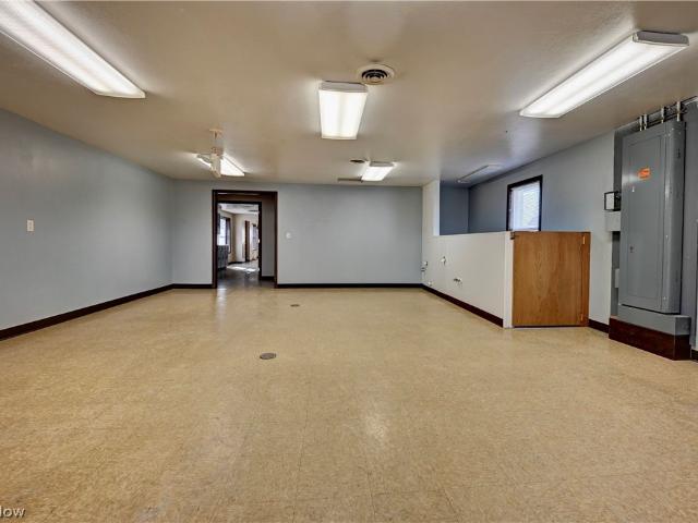 14232 Lincoln Way E