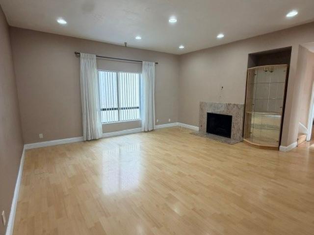 14239 Sherman Way 10