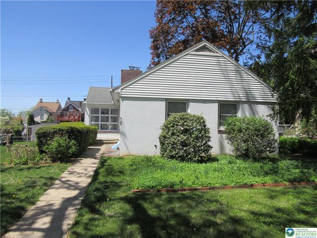 1423 Maple Street