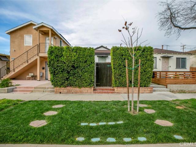 1423 N Hollywood