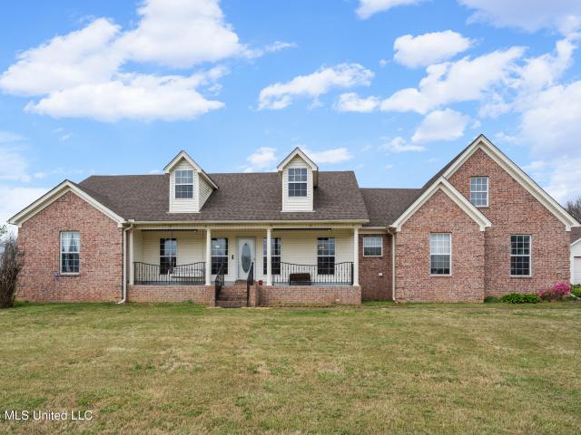 1423 N Red Banks Road