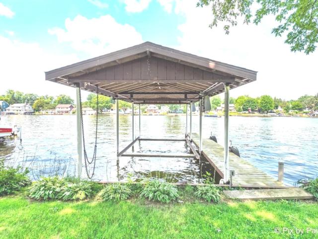 1423 N River Rd, McHenry, IL 60051 | MLS #12423 | Compass