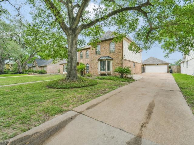 1423 Ash Meadow Drive