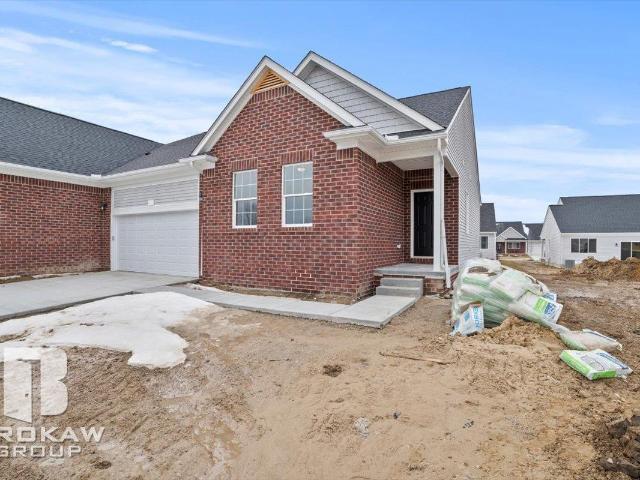 1423 Luxington Street