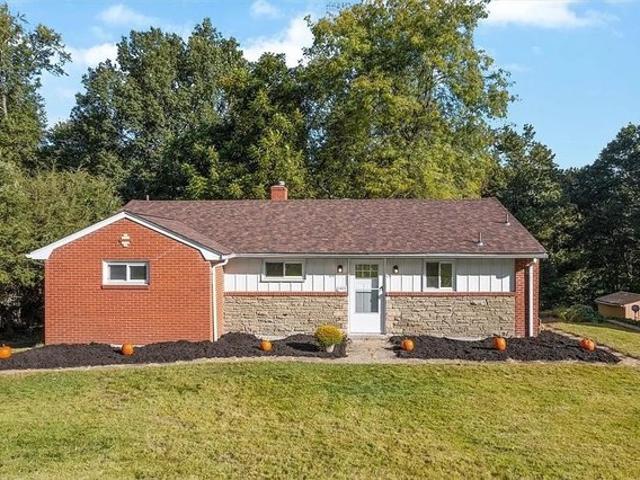 1423 Lakeside Dr, Allison Park, PA 15101