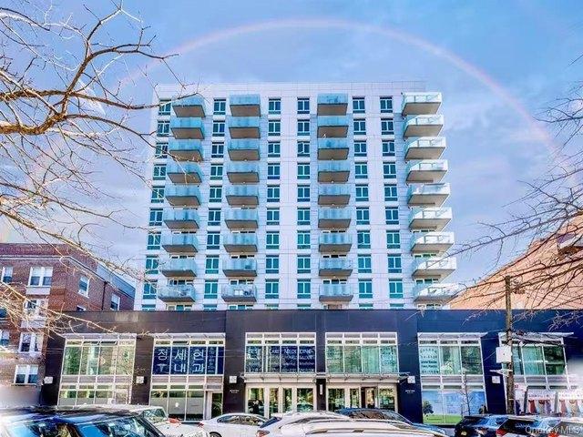 1423 th Ave Apt 13D, Flushing, NY 11354