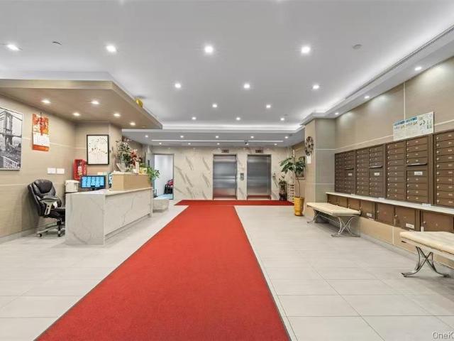 1423 th Avenue 13D