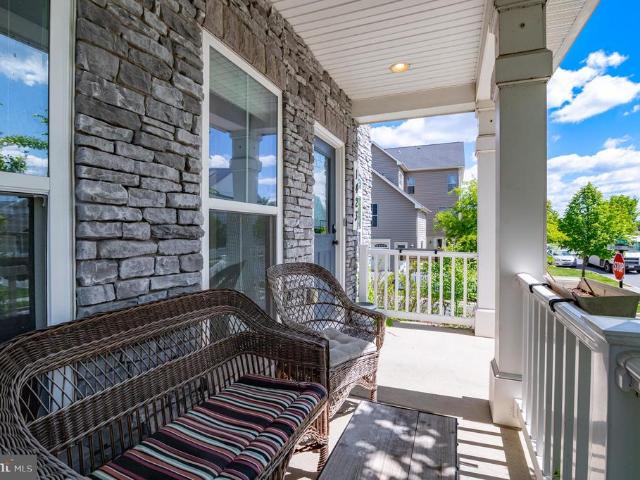 1423 Village Green Way