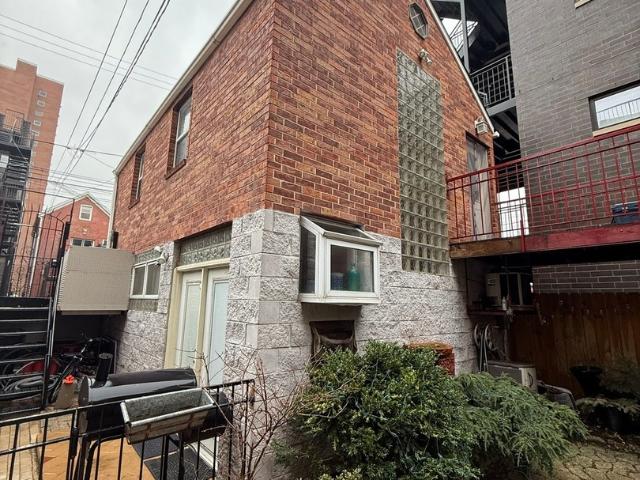 1423 W Walton St, Unit CH, Chicago, IL 60642 | MLS #12618 | Compass