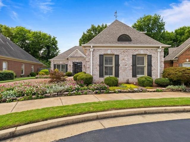1423 Wolf Park Rd, Germantown, TN 38138