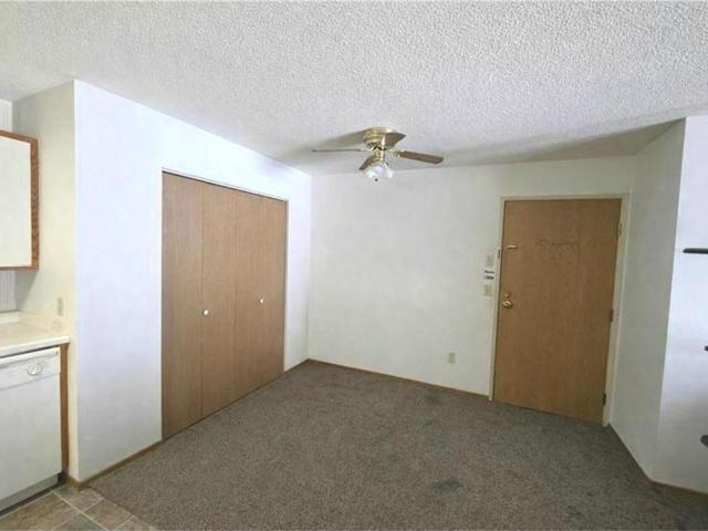 1423 6th St N 2 Bedroom Apartment for Rent at 1423 6th St N, St. Cloud, MN 56303 Hester Park