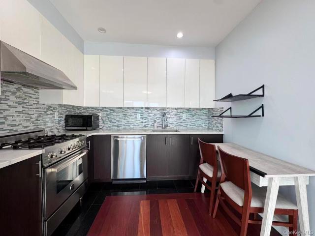 142 3 th Avenue, Unit 13C | Compass