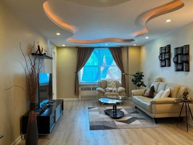 142 05 Roosevelt Avenue 5