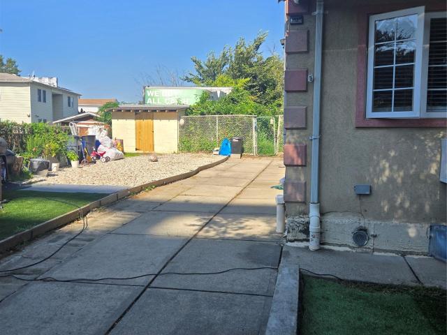 142 17 th Avenue | Compass